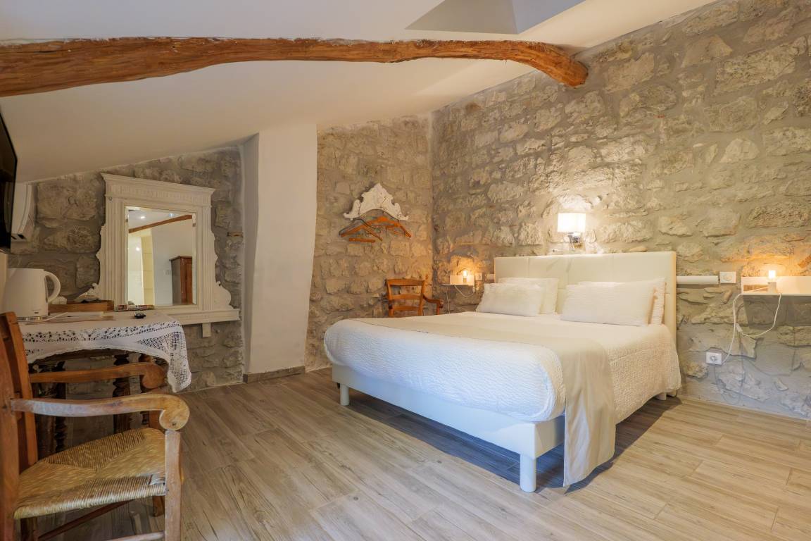 23 M² Chambre D'hôtes ∙ 1 Chambre ∙ 2 Personnes - Vallon-Pont-d'Arc