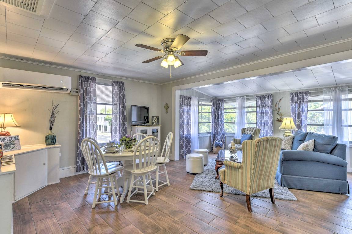 106 M² Apartment ∙ 3 Bedrooms ∙ 7 Guests - Crescent City, FL