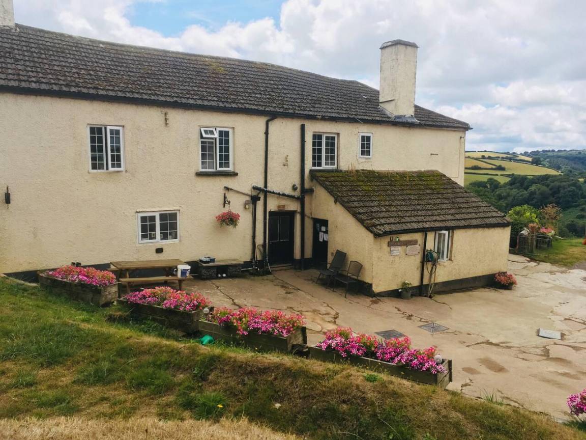 100 M² House ∙ 2 Bedrooms ∙ 6 Guests - Exmoor