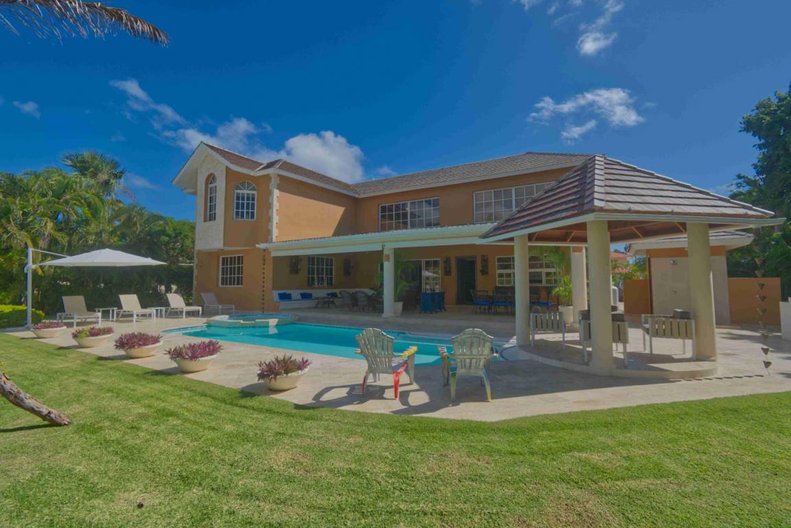 745 M² Villa ∙ 4 Bedrooms ∙ 10 Guests - Punta Cana