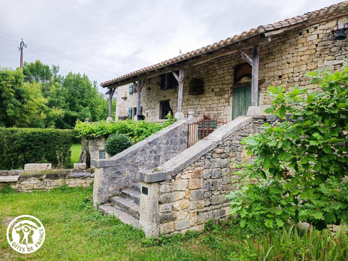 350 M² Gîte ∙ 3 Chambres ∙ 8 Personnes - Lot