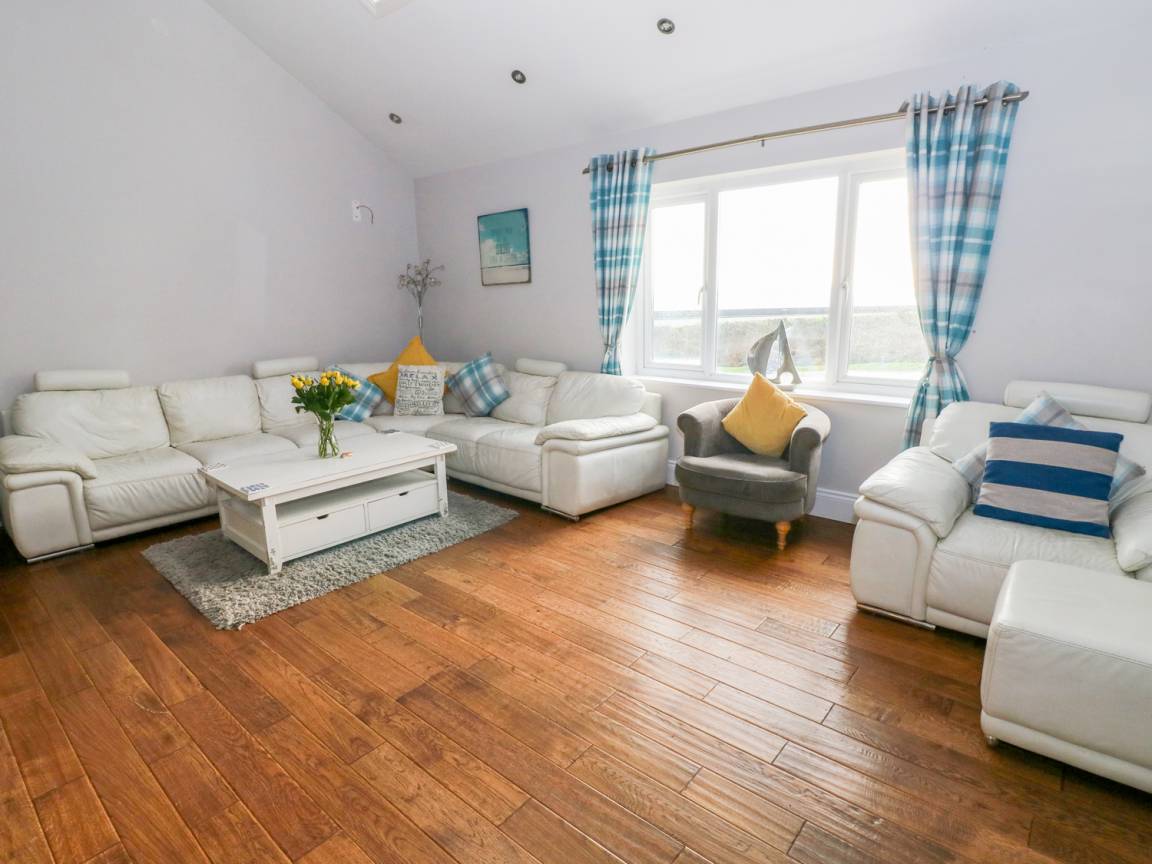 Cottage ∙ 5 Bedrooms ∙ 10 Guests - Amroth