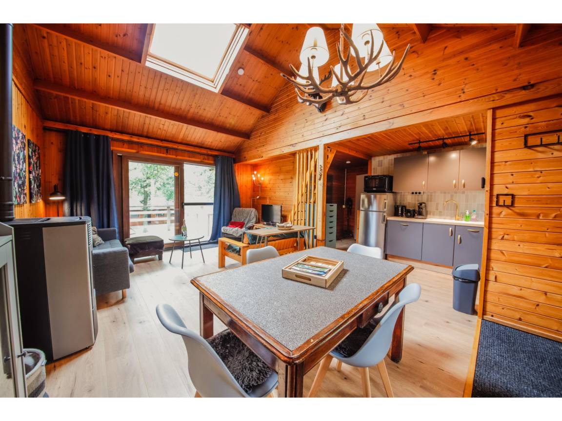 55 M² Chalet ∙ 2 Chambres ∙ 5 Personnes - Somme-Leuze
