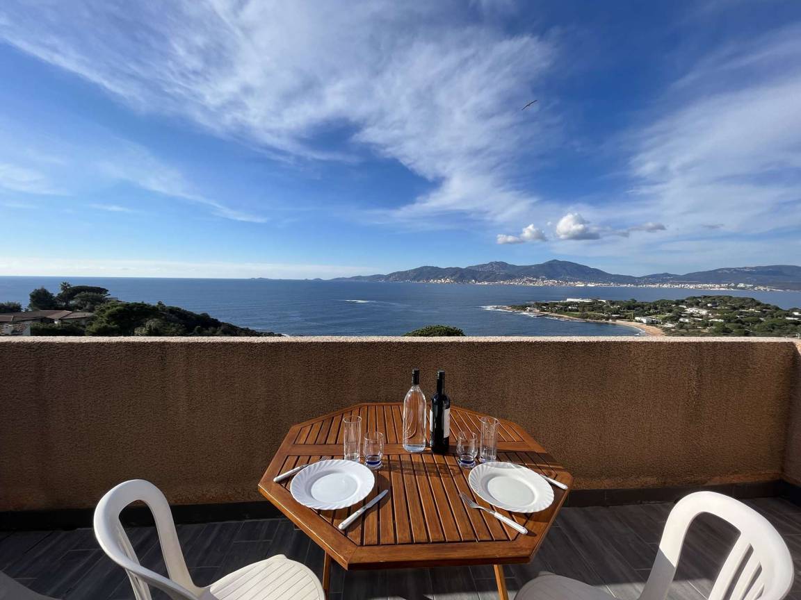 31 M² Appartement ∙ 1 Chambre ∙ 2 Personnes - Porticcio