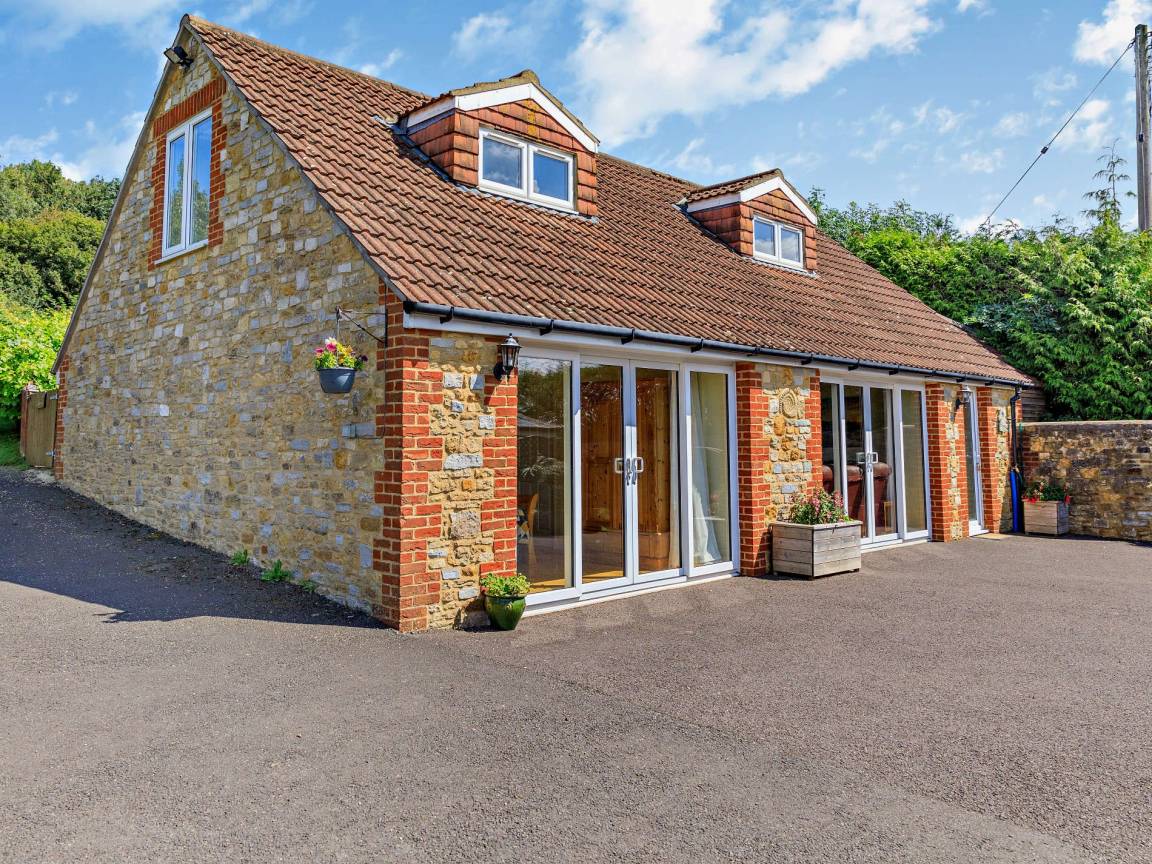Cottage ∙ 3 Bedrooms ∙ 6 Guests - Bruton