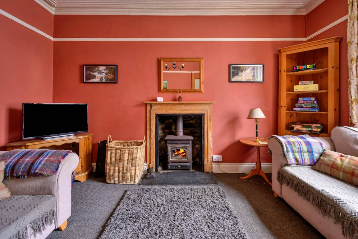 120 M² Cottage ∙ 2 Bedrooms ∙ 6 Guests - Betws-y-Coed