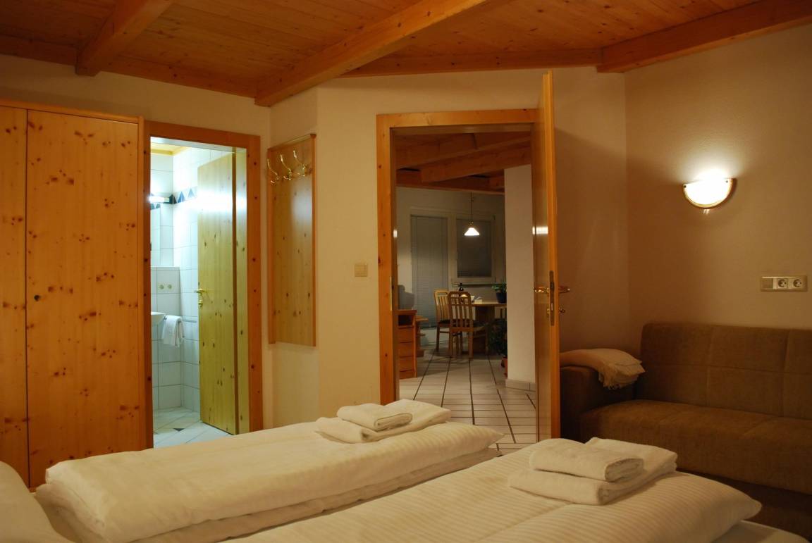 75 M² Ferienwohnung ∙ 1 Schlafzimmer ∙ 3 Gäste - Matrei in Osttirol