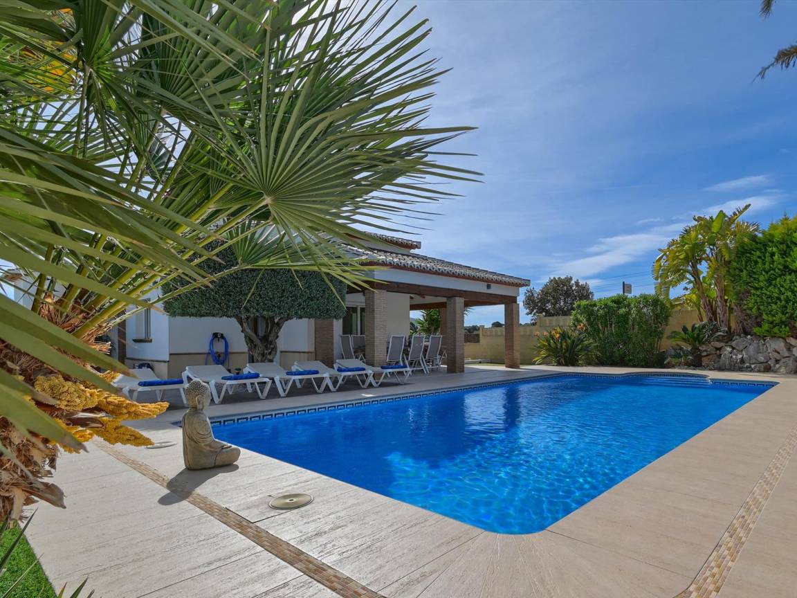200 M² House ∙ 4 Bedrooms ∙ 8 Guests - Benissa