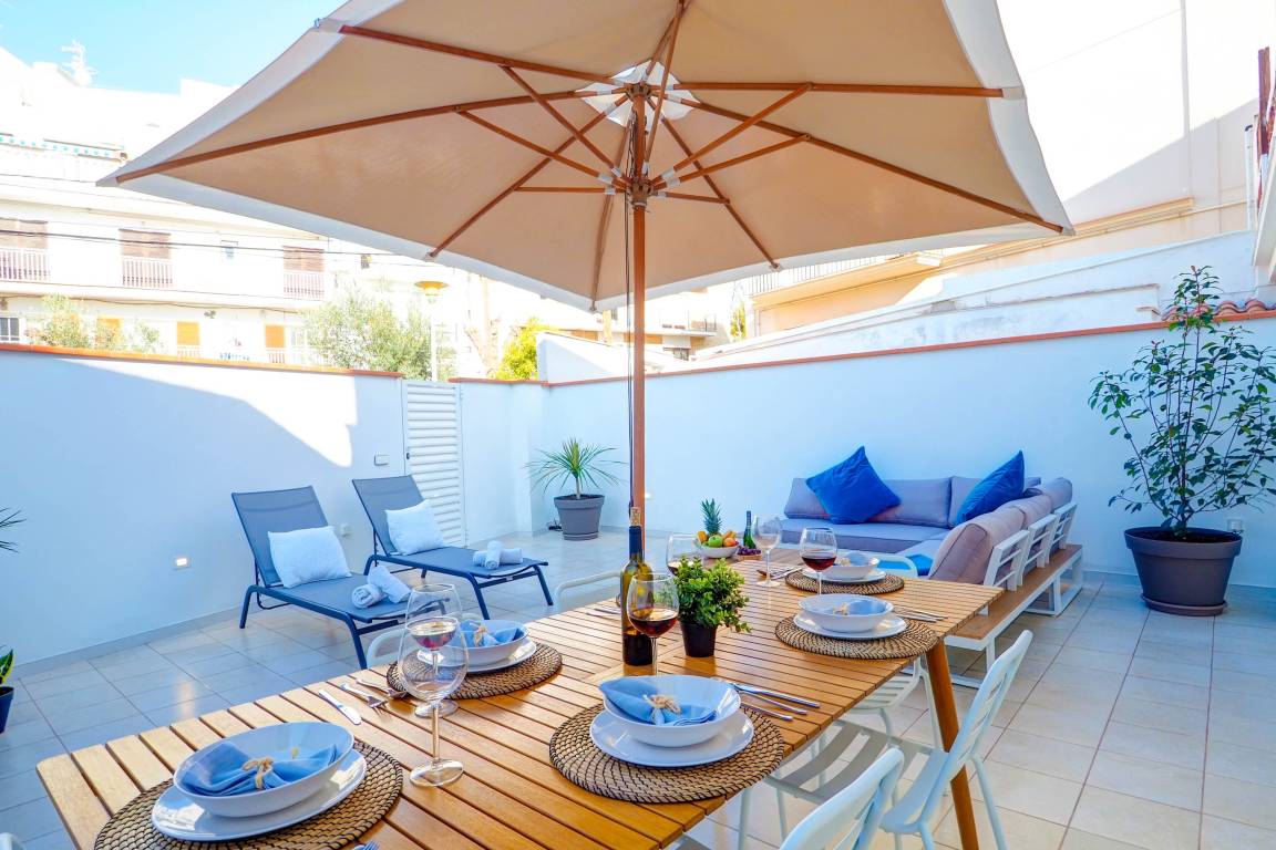 120 M² Apartamento ∙ 3 Habitaciones ∙ 6 Huéspedes - Sitges