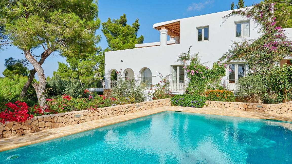 465 M² Villa ∙ 7 Bedrooms ∙ 14 Guests - Ibiza Airport (IBZ)