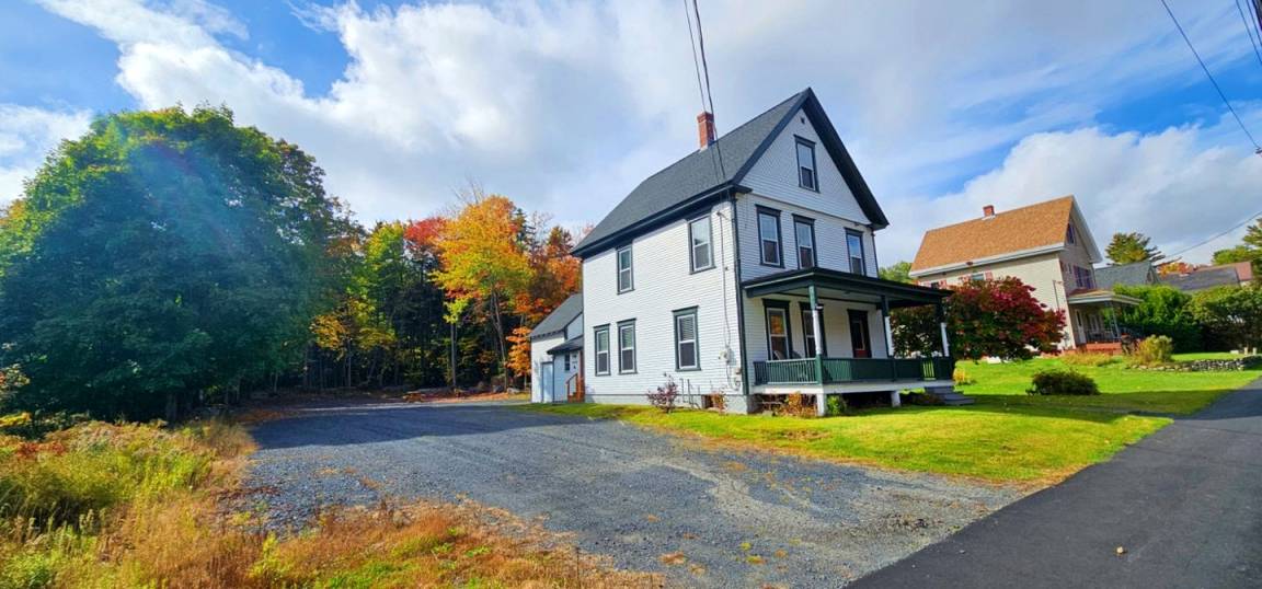 House ∙ 4 Bedrooms ∙ 9 Guests - Greenville, ME