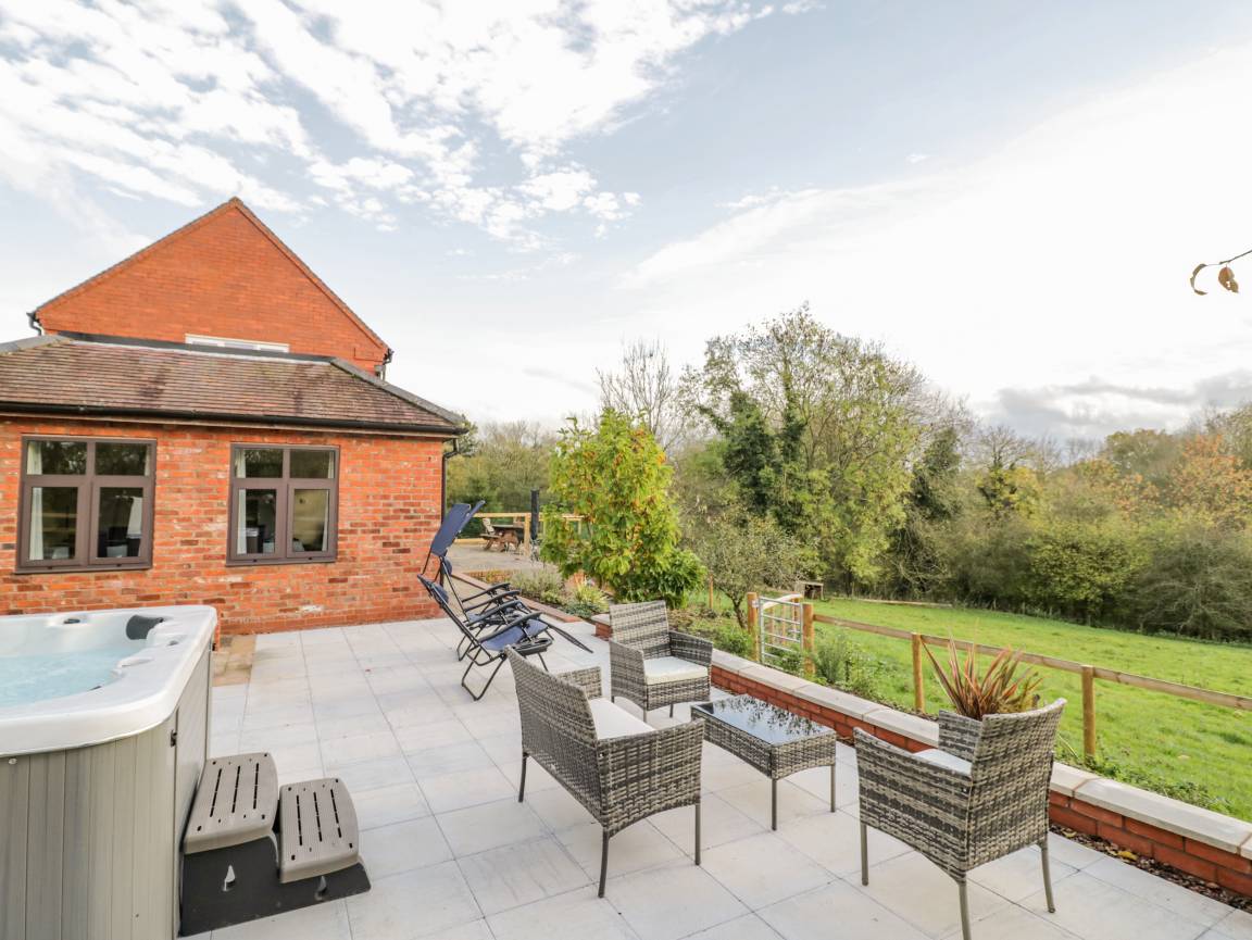 Cottage ∙ 5 Bedrooms ∙ 10 Guests - Malvern Hills