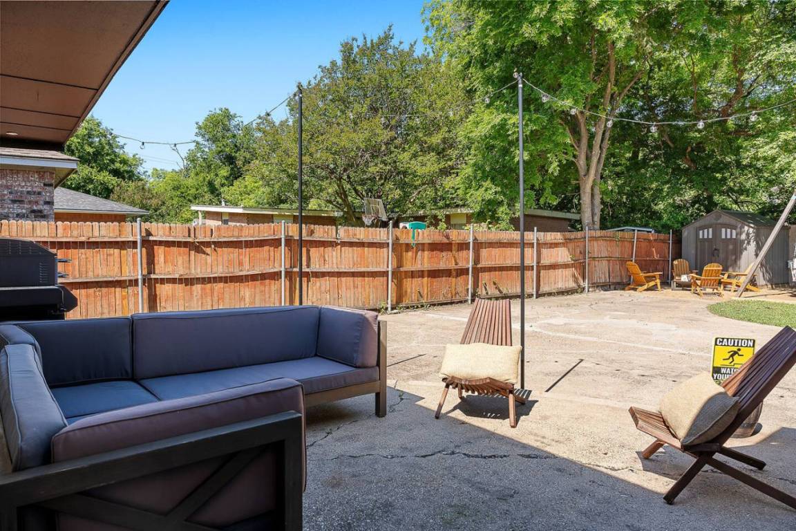 15 M² House ∙ 3 Bedrooms ∙ 8 Guests - Dallas, TX