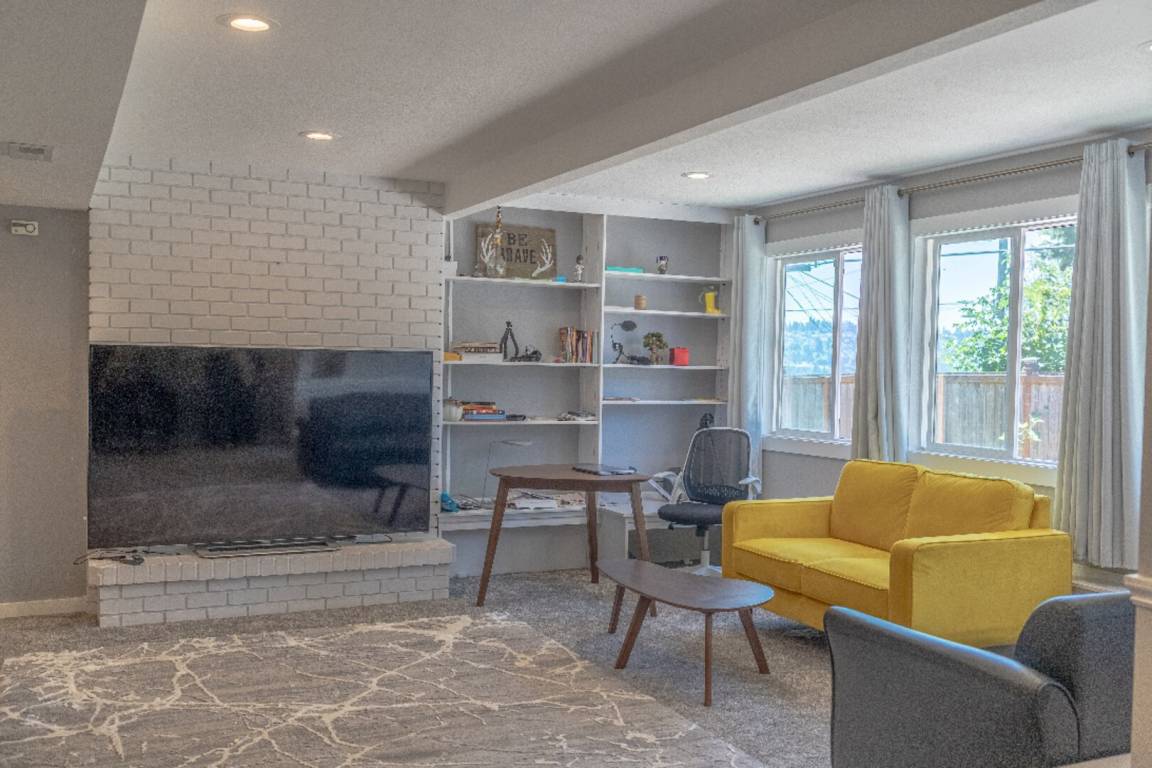 111 M² House ∙ 2 Bedrooms ∙ 2 Guests - Federal Way, WA