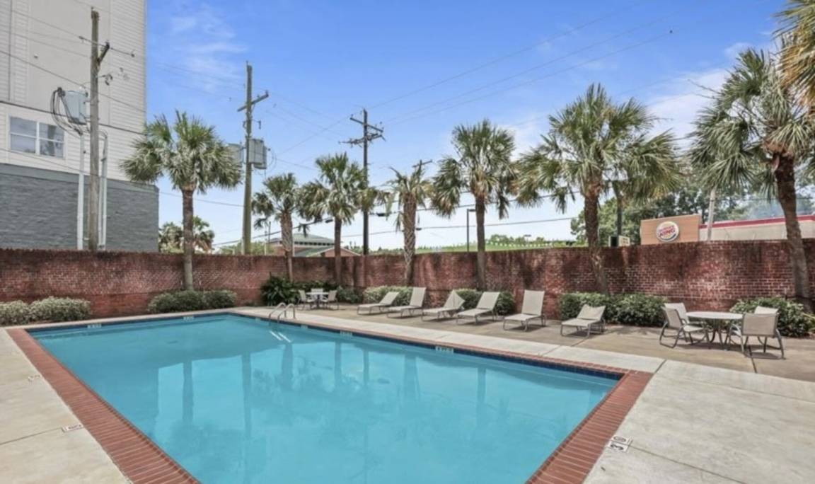 121 M² Condo ∙ 3 Bedrooms ∙ 6 Guests - Baton Rouge, LA