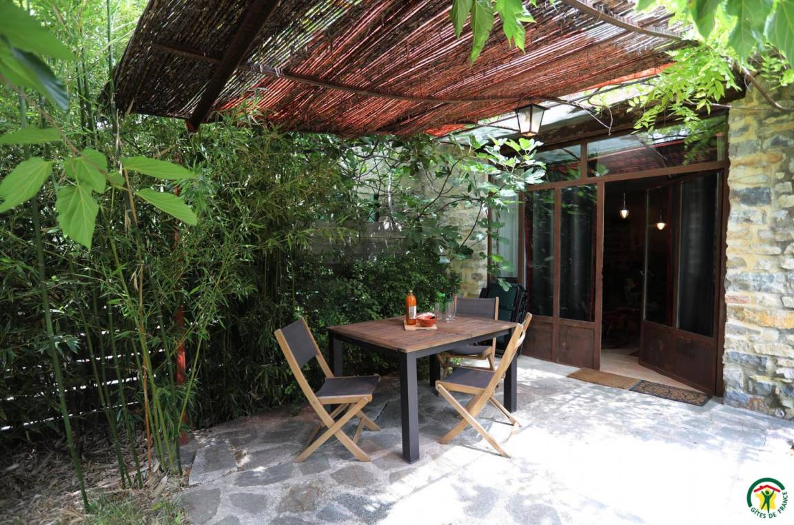100 M² Gîte ∙ 2 Chambres ∙ 4 Personnes - Buis-les-Baronnies