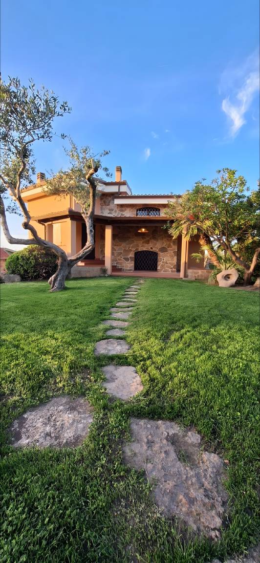 80 M² Ferienhaus ∙ 2 Schlafzimmer ∙ 4 Gäste - Sassari