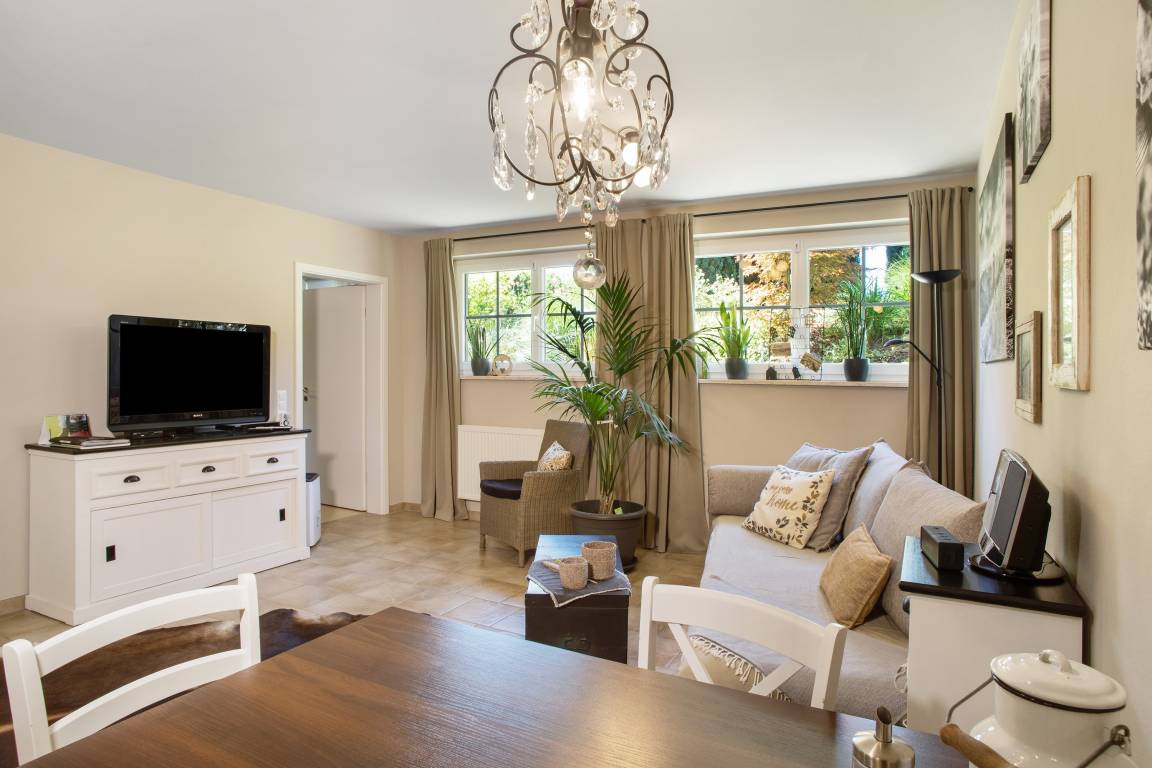 50 M² Ferienwohnung ∙ 1 Schlafzimmer ∙ 3 Gäste - Meckenbeuren