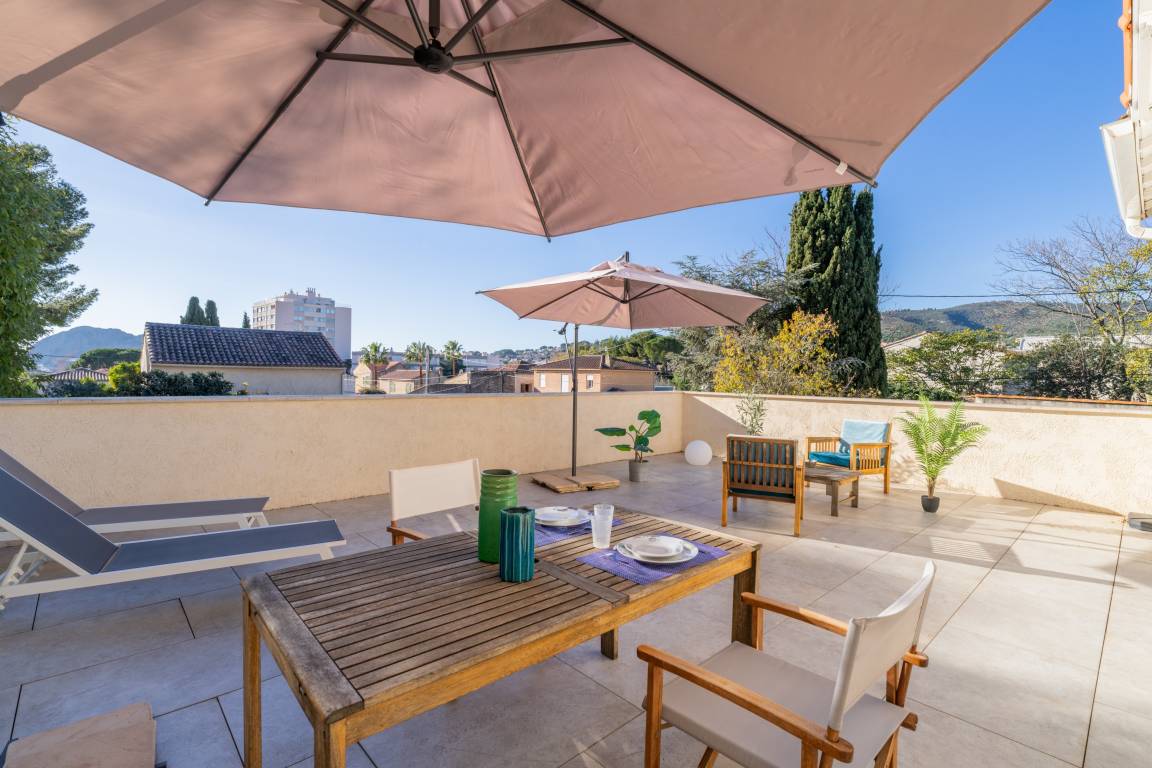 55 M² Appartement ∙ 1 Chambre ∙ 2 Personnes - La Ciotat