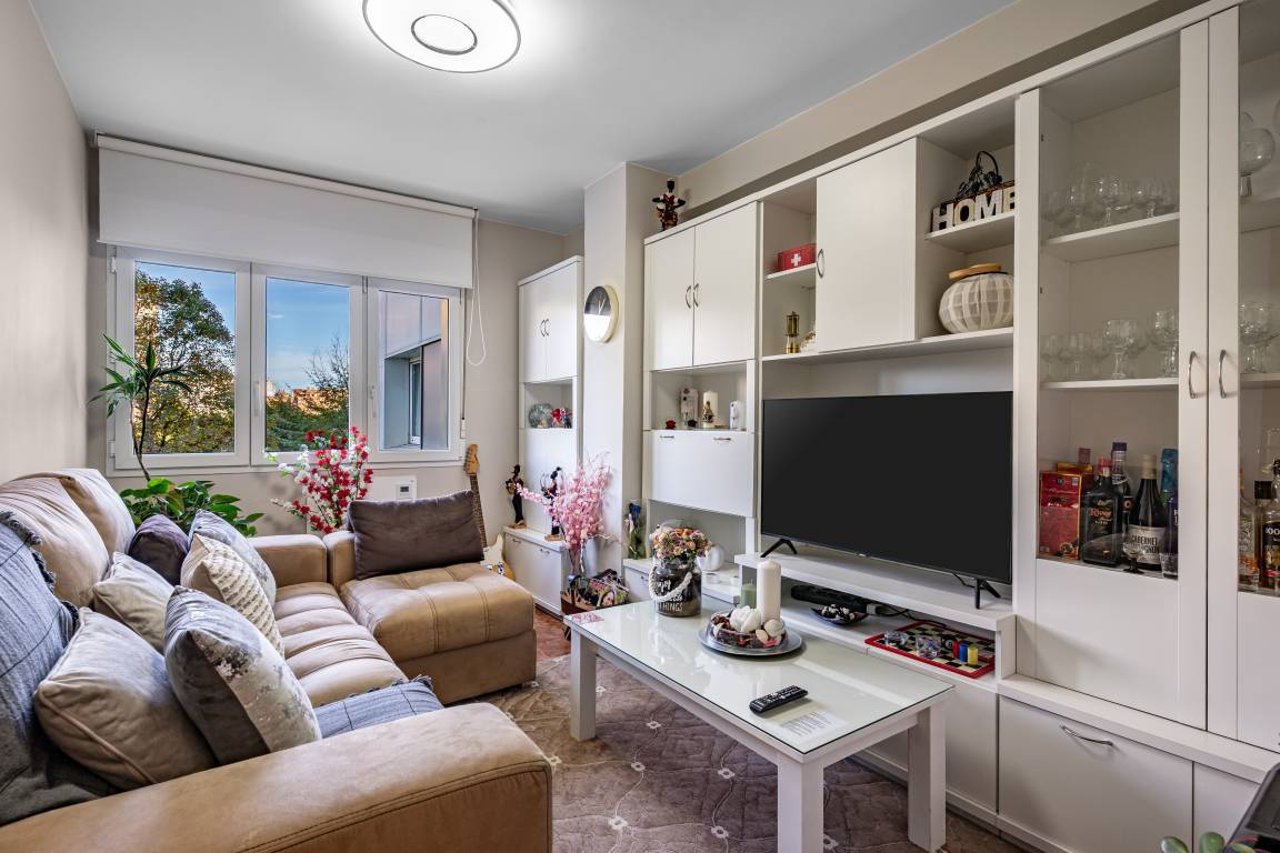 90 M² Appartement ∙ 3 Slaapkamers ∙ 4 Gasten - Gijón