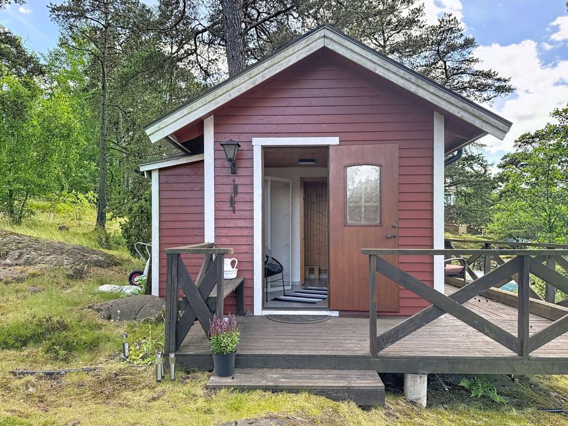 House ∙ 2 Bedrooms ∙ 4 Guests - Nyköping