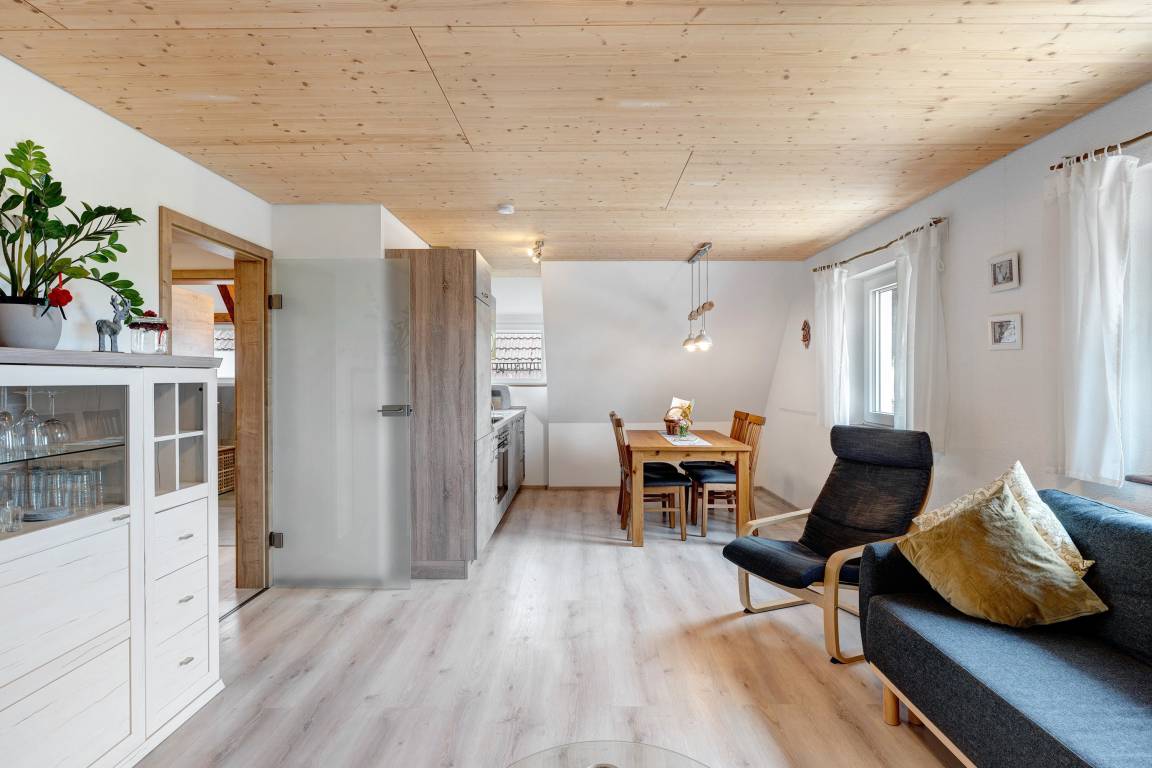 75 M² Appartement ∙ 2 Slaapkamers ∙ 5 Gasten - Bühl