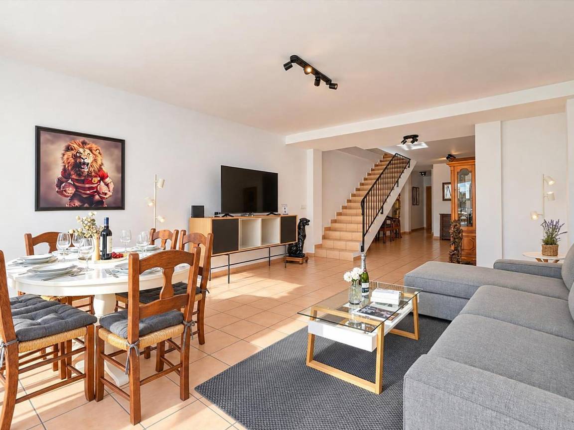 137 M² Appartement ∙ 2 Chambres ∙ 4 Personnes - Els Poblets
