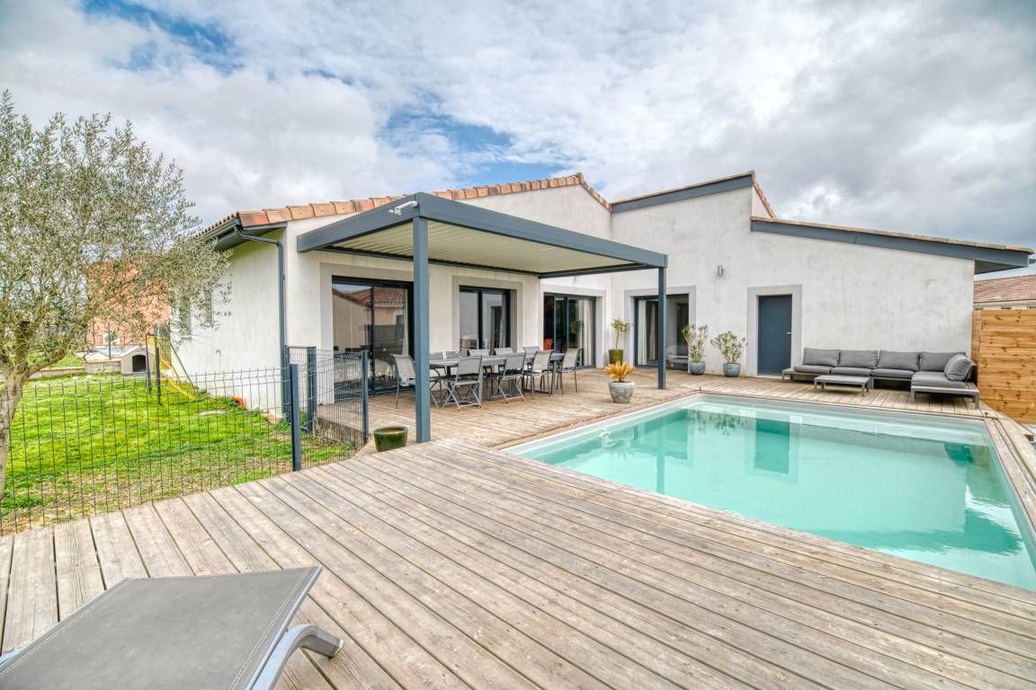 150 M² Maison De Vacances ∙ 4 Chambres ∙ 8 Personnes - Haute-Garonne