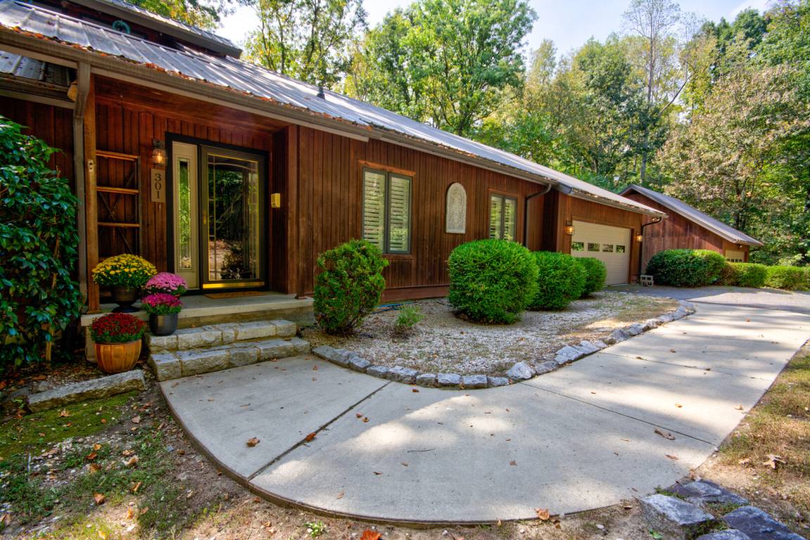 251 M² House ∙ 3 Bedrooms ∙ 6 Guests - High Point, NC