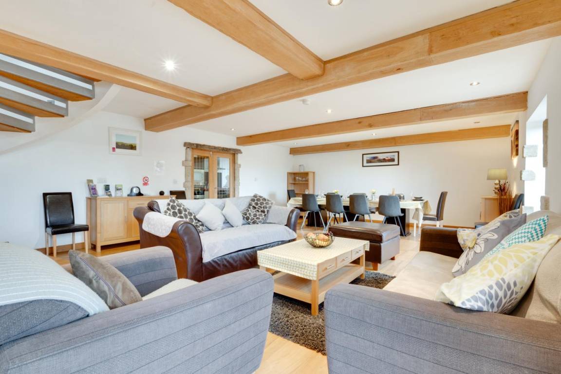 Cottage ∙ 4 Bedrooms ∙ 9 Guests - Glossop