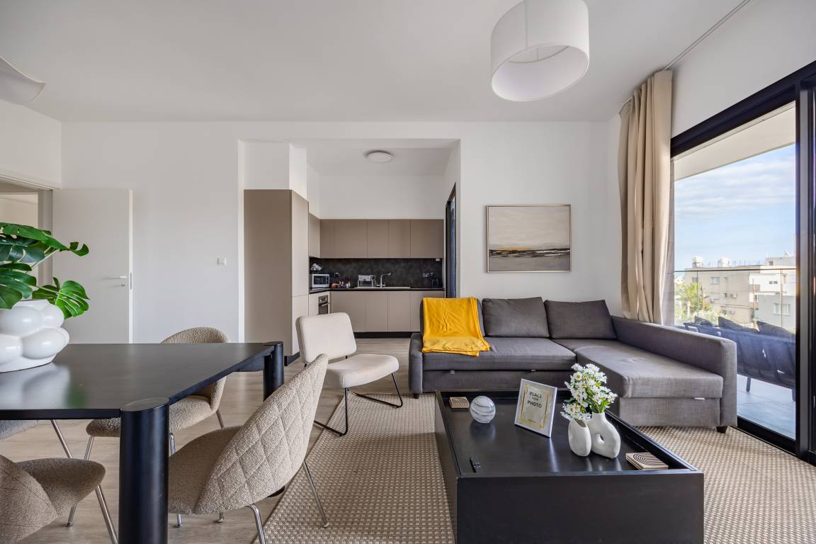 110 M² Apartment ∙ 4 Bedrooms ∙ 8 Guests - Limassol