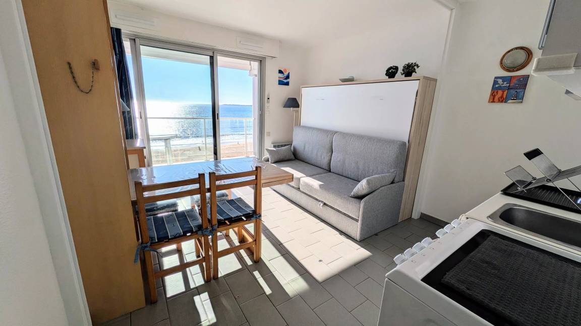 25 M² Studio ∙ 1 Chambre ∙ 4 Personnes - Saint-Nazaire