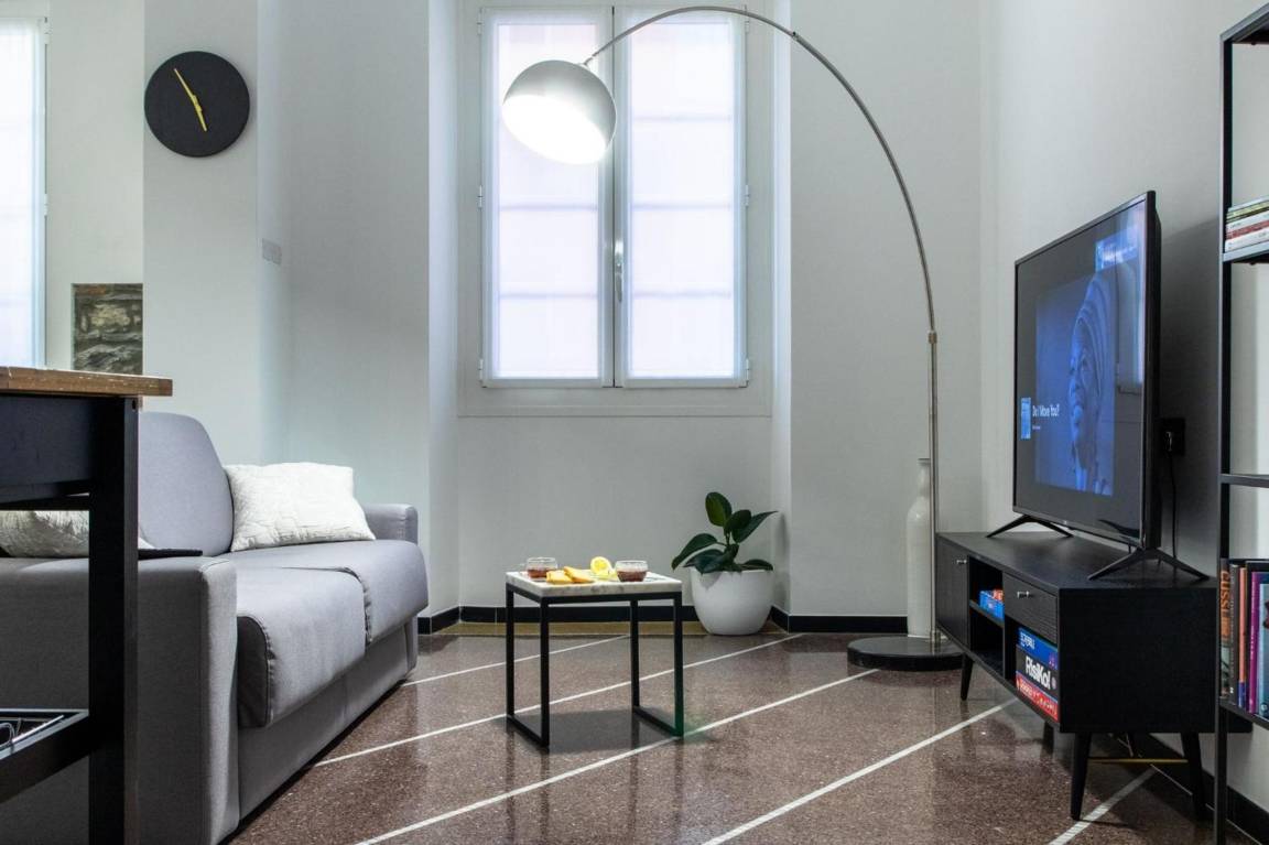 98 M² Appartement ∙ 2 Slaapkamers ∙ 6 Gasten - Albenga