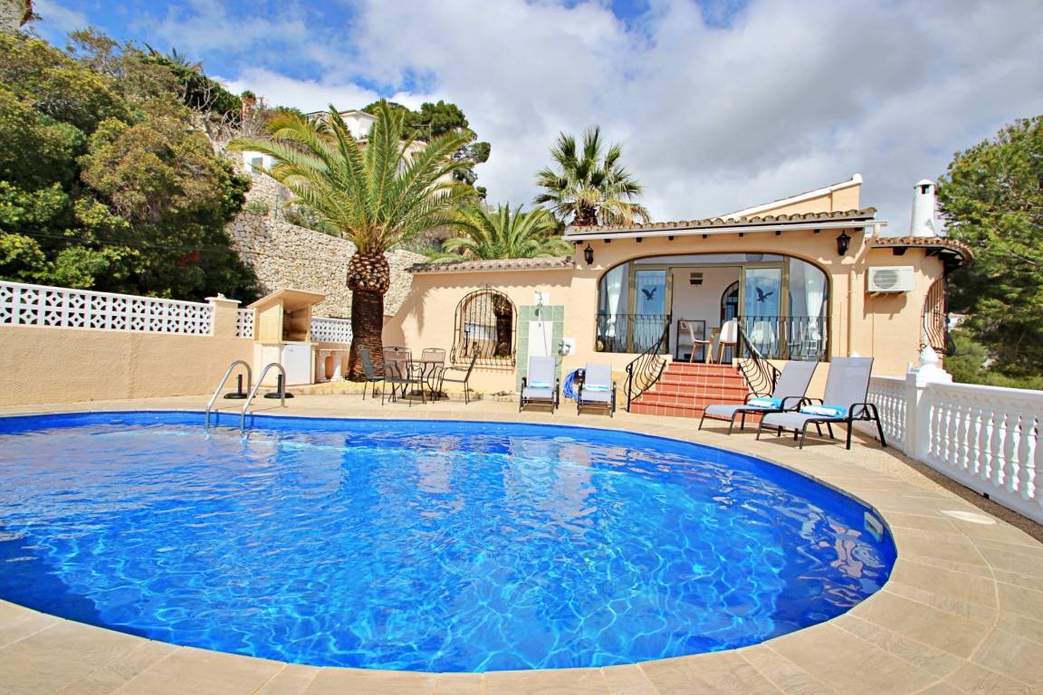 150 M² Villa ∙ 3 Bedrooms ∙ 6 Guests - Calp