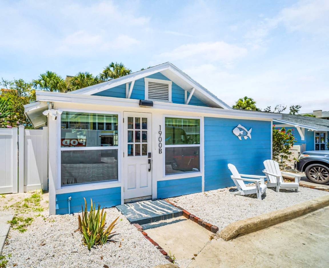 House ∙ 1 Bedroom ∙ 4 Guests - Indian Rocks Beach, FL