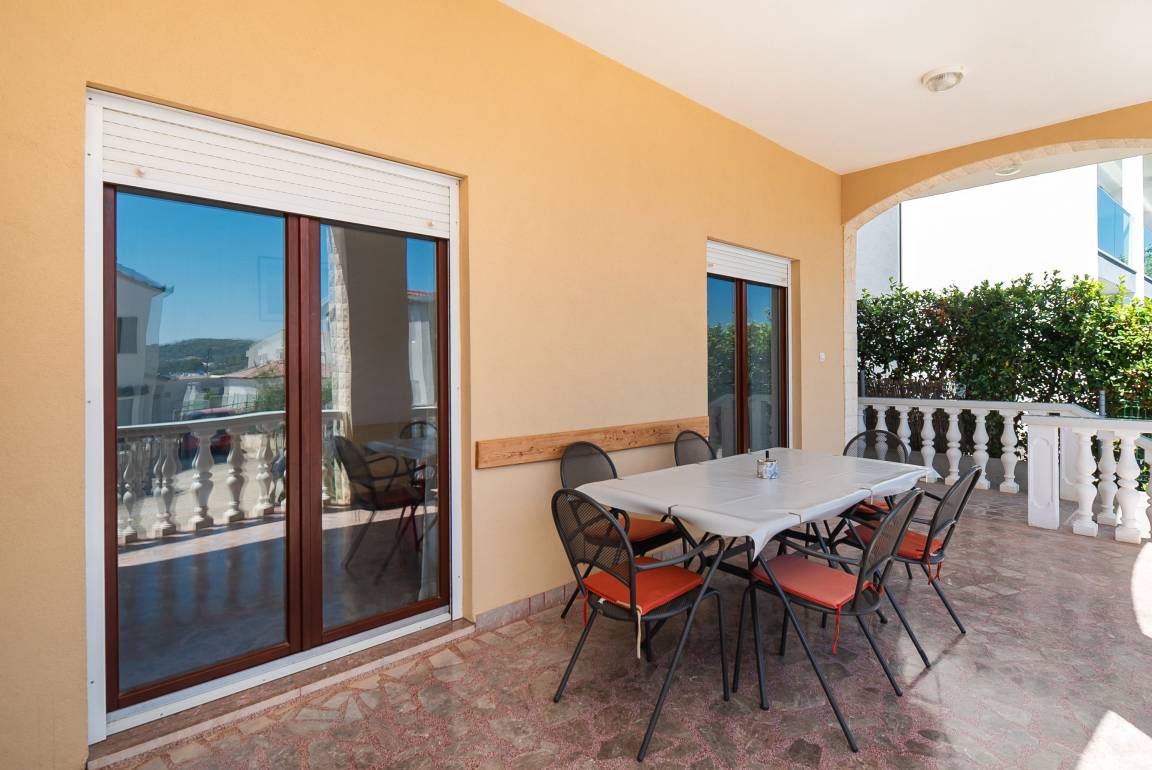 120 M² Apartment ∙ 3 Bedrooms ∙ 6 Guests - Primošten