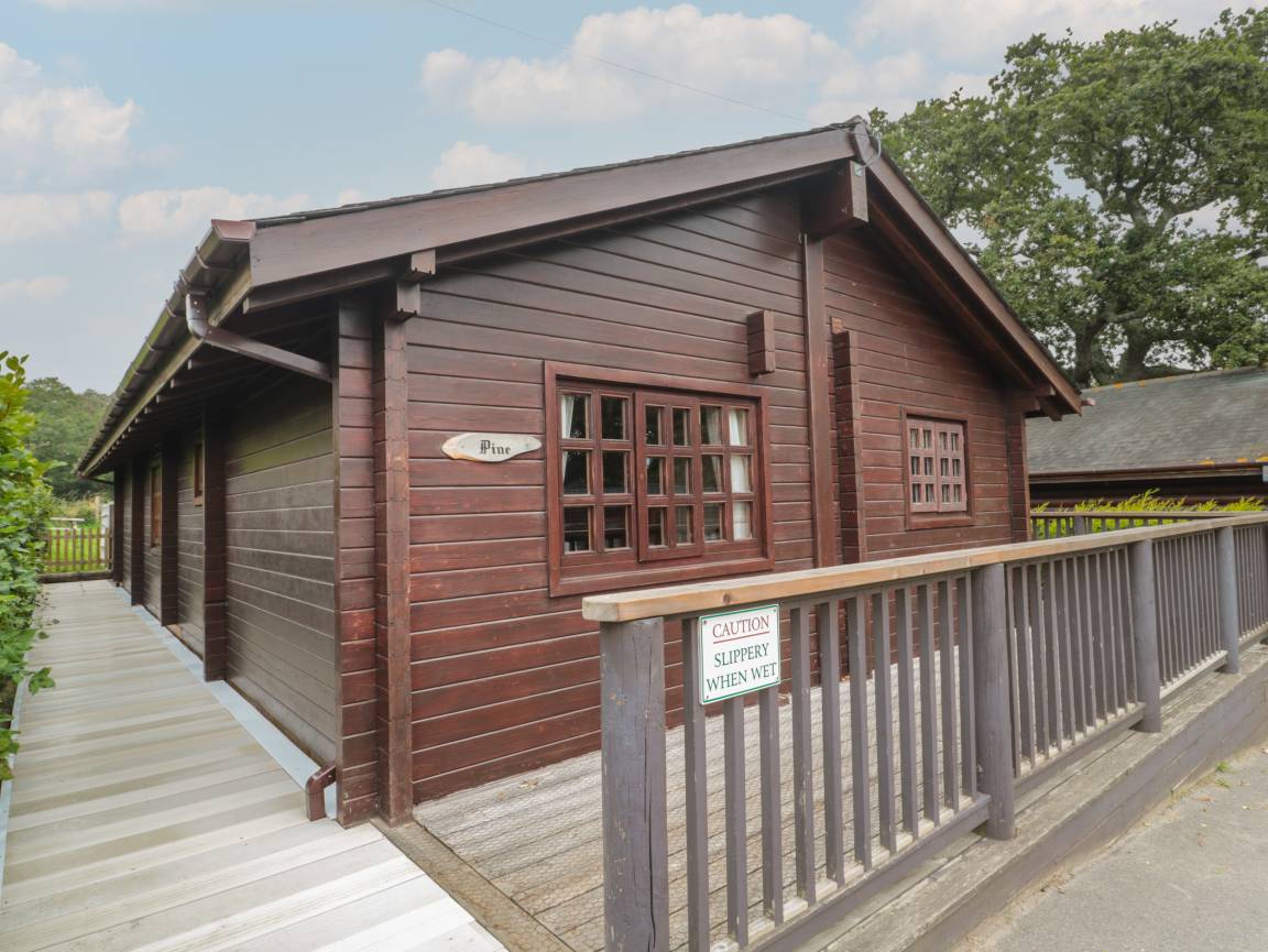 Cottage ∙ 3 Bedrooms ∙ 7 Guests - Swanage