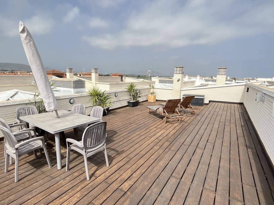 90 M² Appartement ∙ 3 Chambres ∙ 6 Personnes - Dénia
