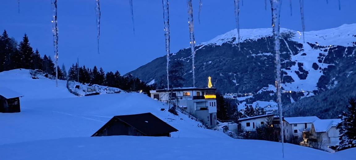 88 M² Appartement ∙ 2 Slaapkamers ∙ 4 Gasten - Serfaus