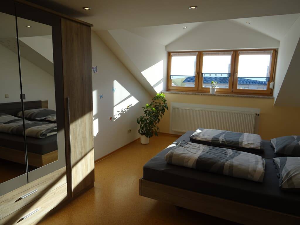 92 M² Apartment ∙ 2 Bedrooms ∙ 5 Guests - Falkenstein
