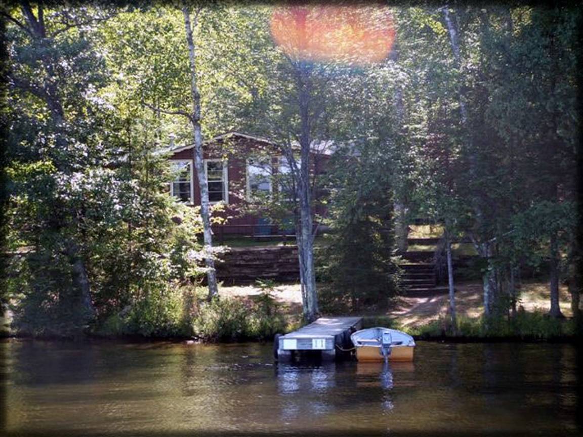 House ∙ 2 Bedrooms ∙ 4 Guests - Eagle River, WI