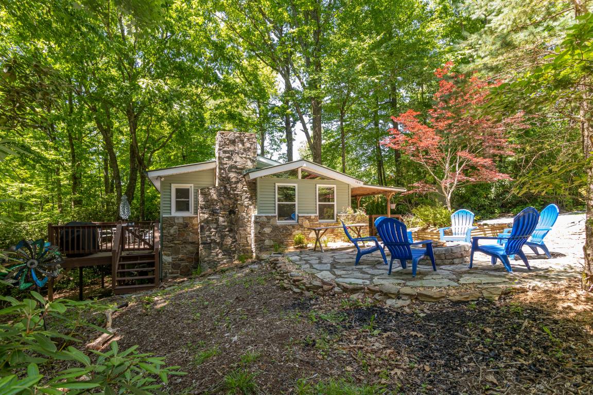 House ∙ 2 Bedrooms ∙ 7 Guests - Boone