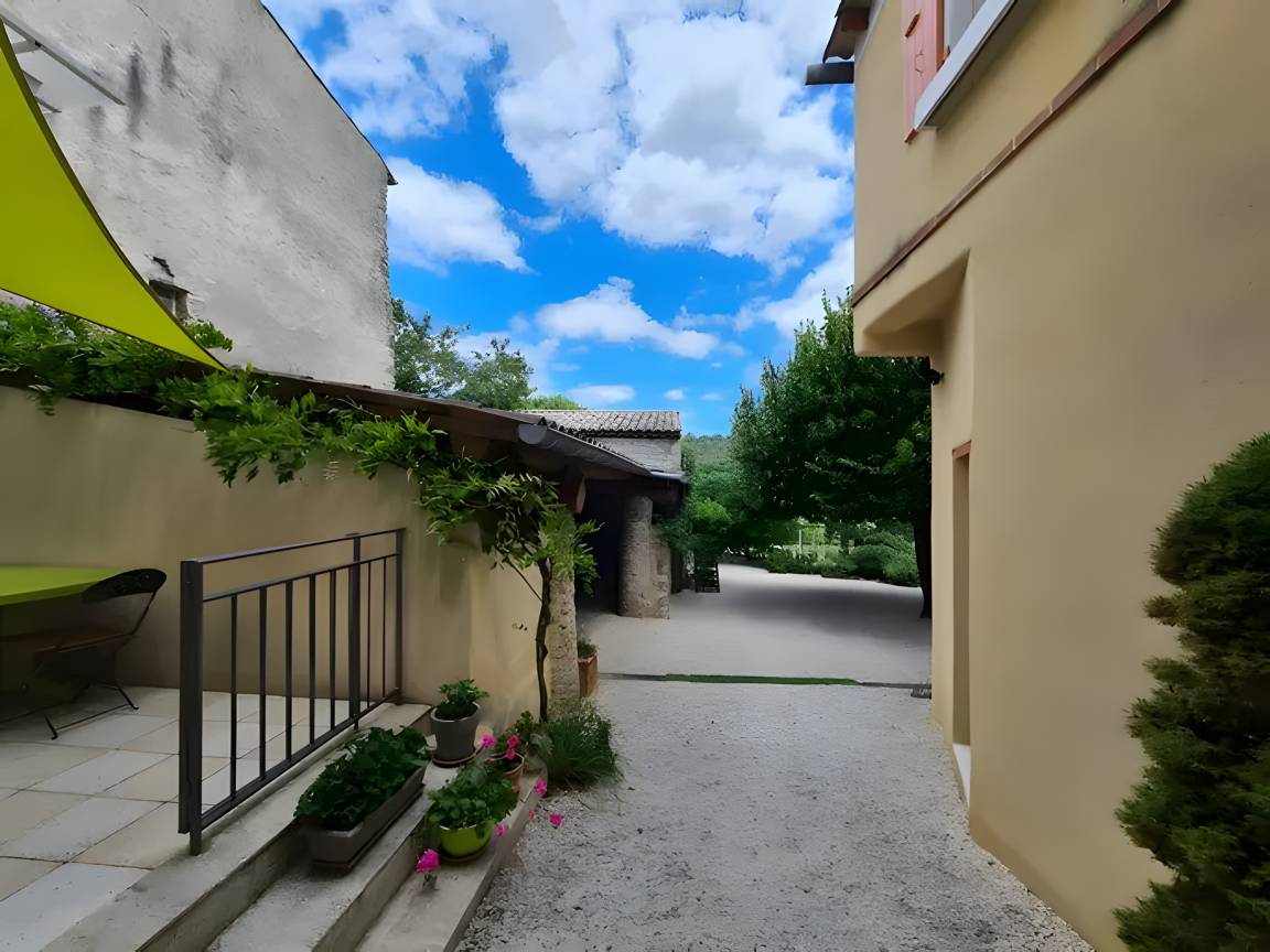 140 M² Maison De Vacances ∙ 4 Chambres ∙ 15 Personnes - Les Vans