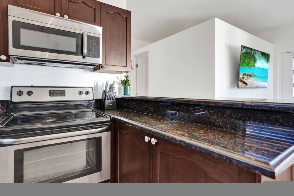 Apartment ∙ 2 Bedrooms ∙ 6 Guests - Hollywood, FL
