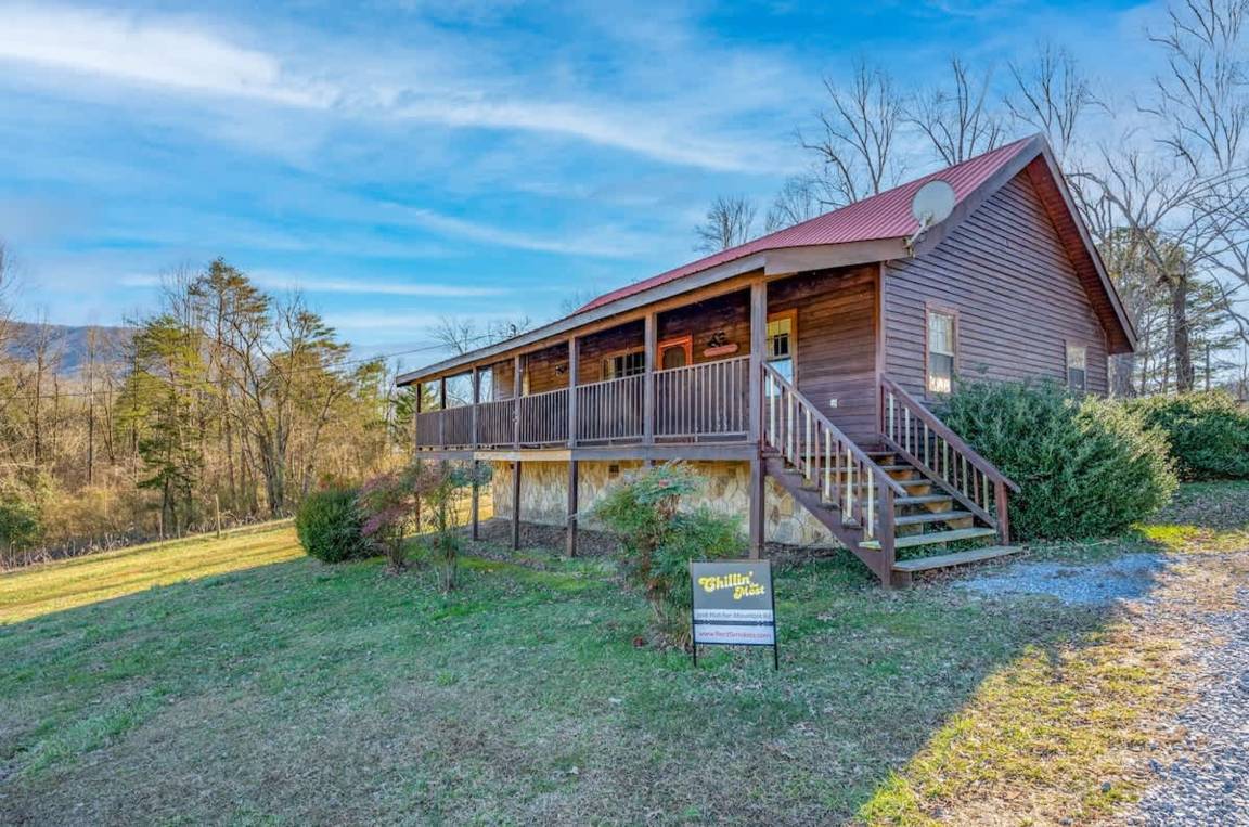 Apartment ∙ 2 Bedrooms ∙ 6 Guests - Townsend, TN
