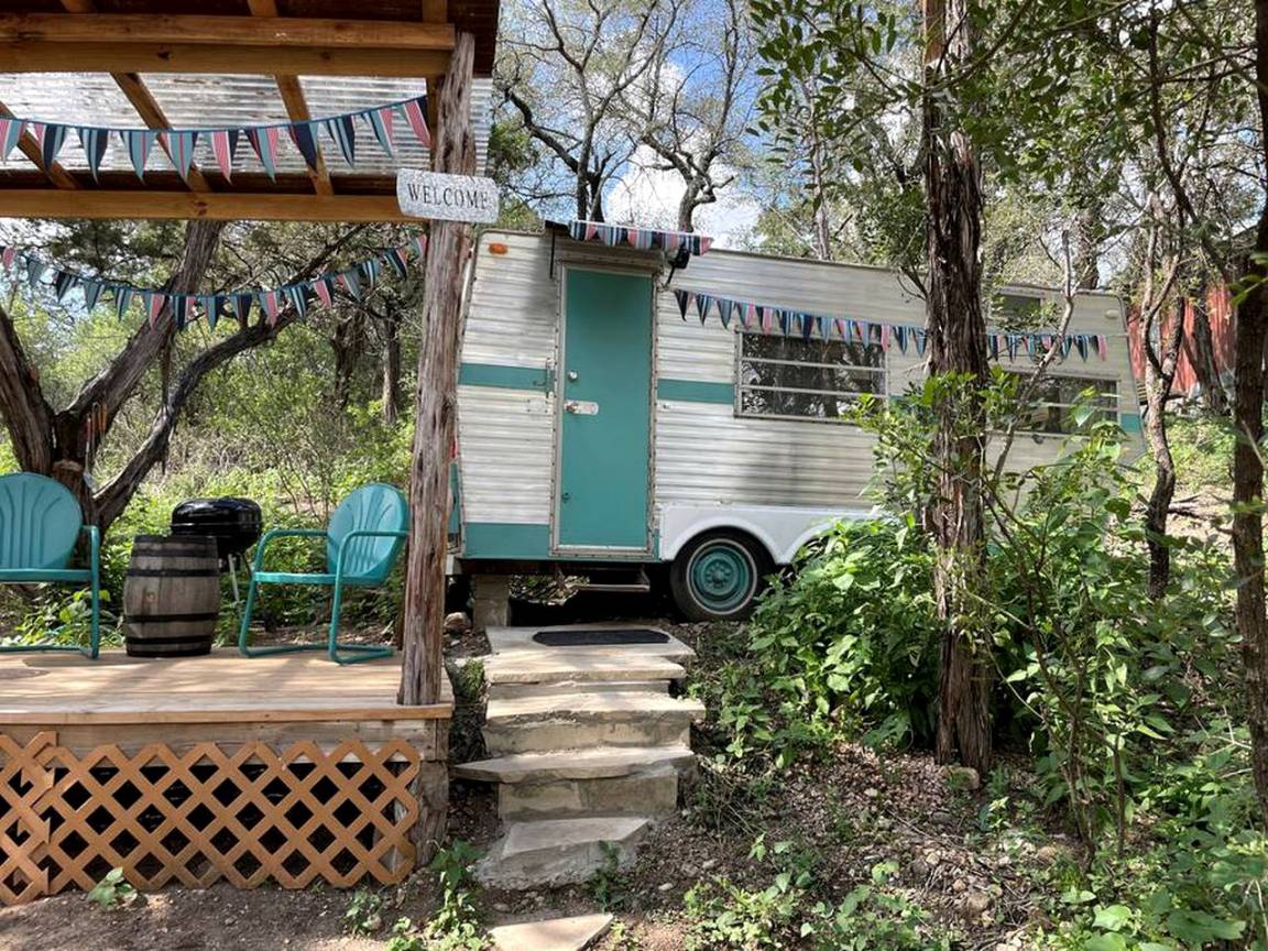 Caravan ∙ 1 Bedroom ∙ 2 Guests - Marble Falls, TX