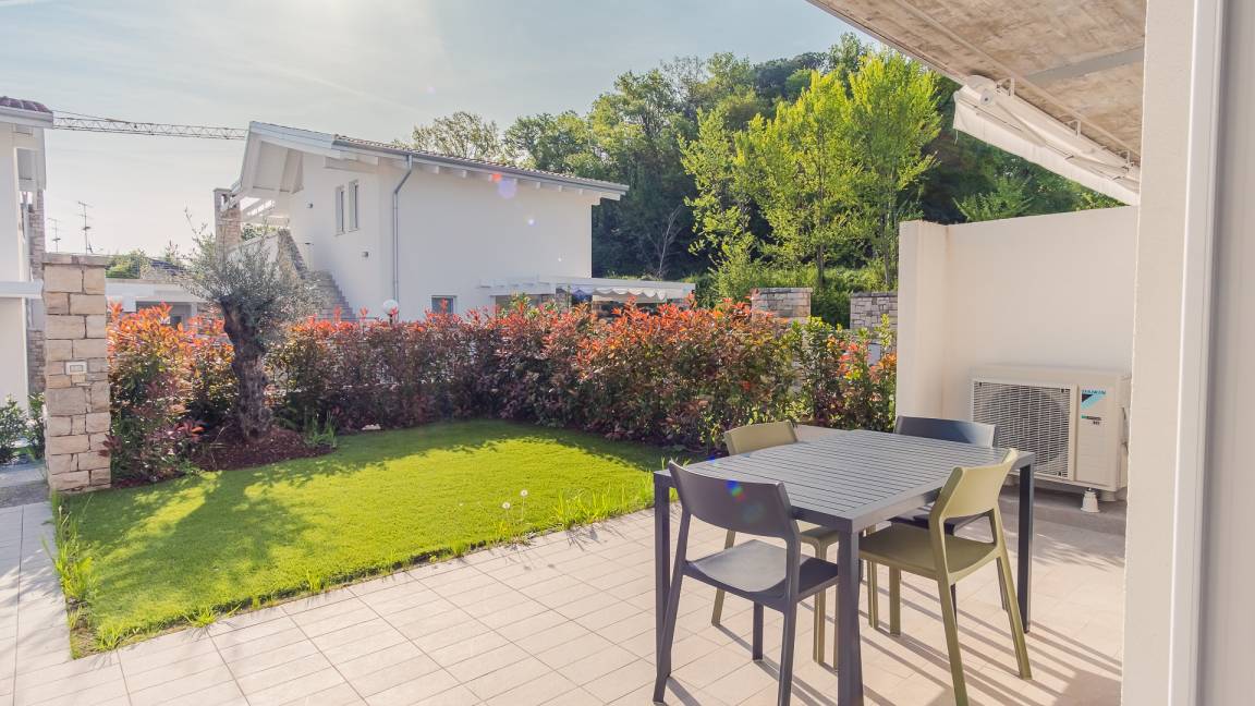 36 M² Apartamento ∙ 1 Habitación ∙ 3 Huéspedes - Padenghe sul Garda