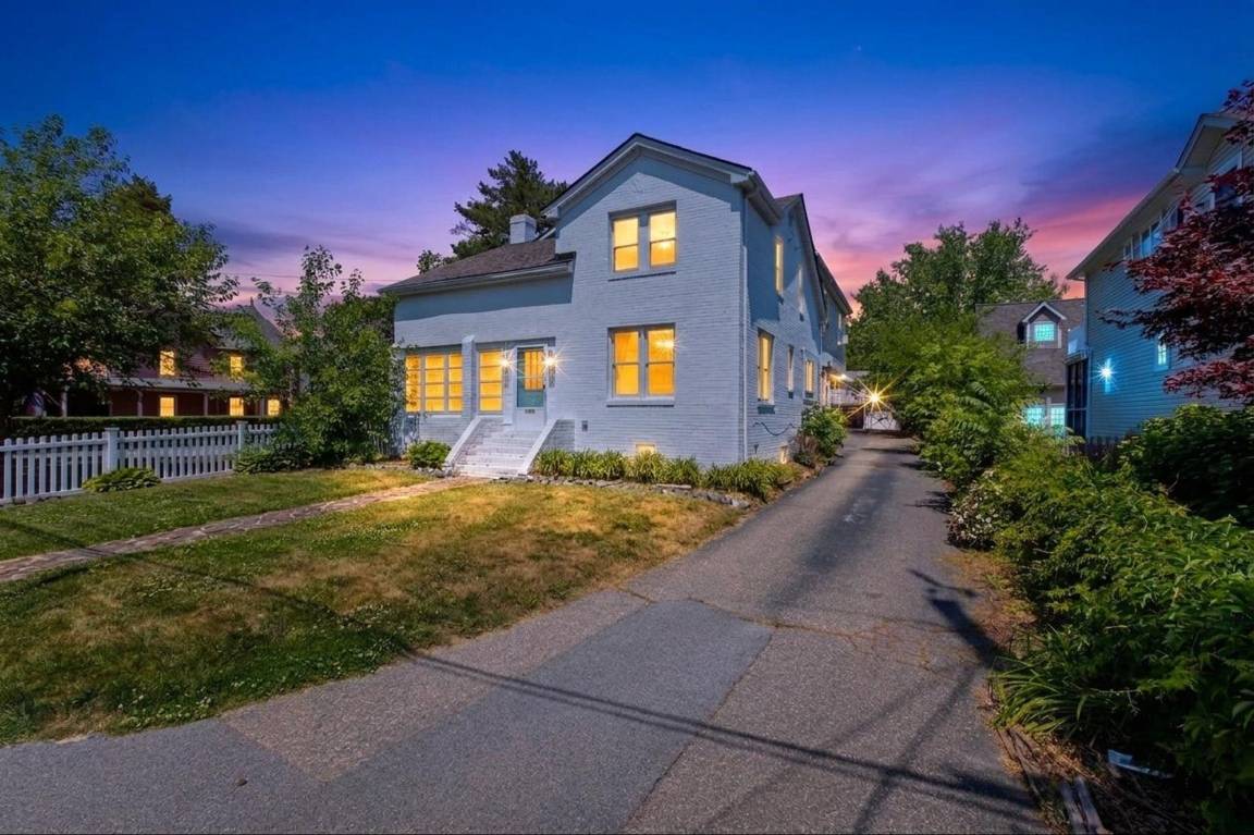Apartment ∙ 6 Bedrooms ∙ 14 Guests - Maryland