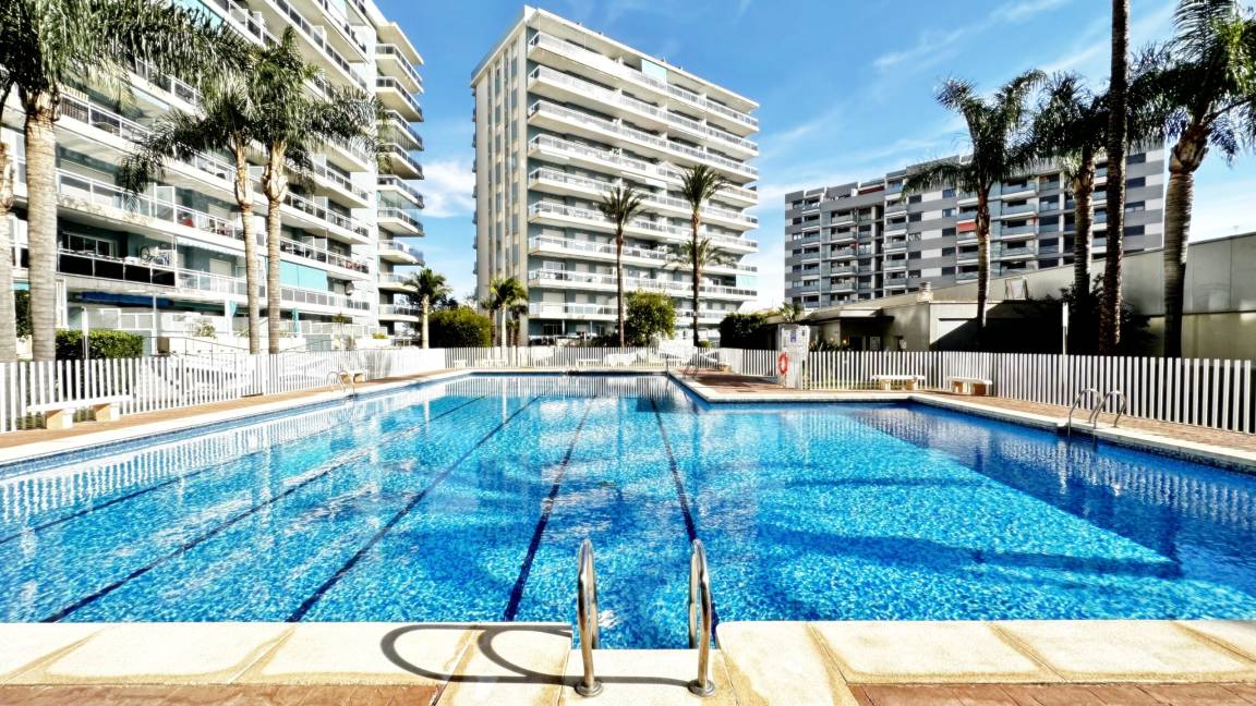 75 M² Apartamento ∙ 2 Habitaciones ∙ 5 Huéspedes - Gandía