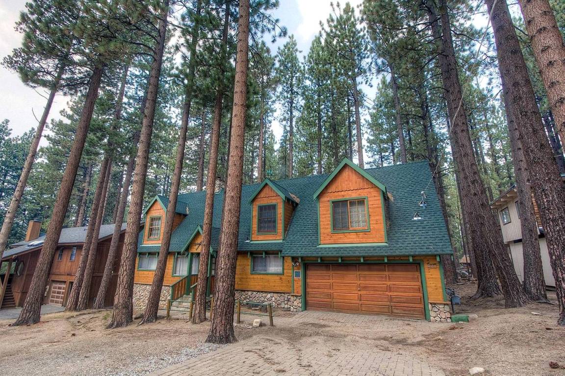 House ∙ 4 Bedrooms ∙ 8 Guests - South Lake Tahoe, CA